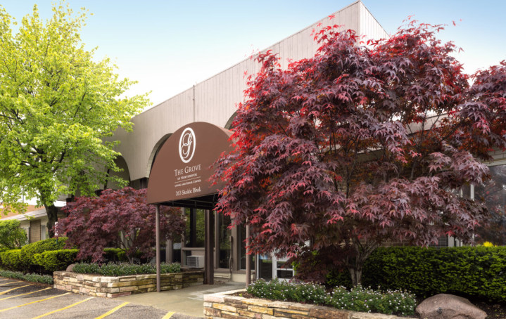 Grove of Northbrook | Nursing Home | Northbrook Skilled Nursing Facility