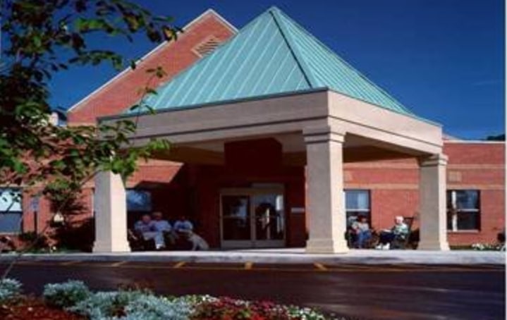 Creekside Care Center | Nursing Home | Gahanna Skilled Nursing Facility