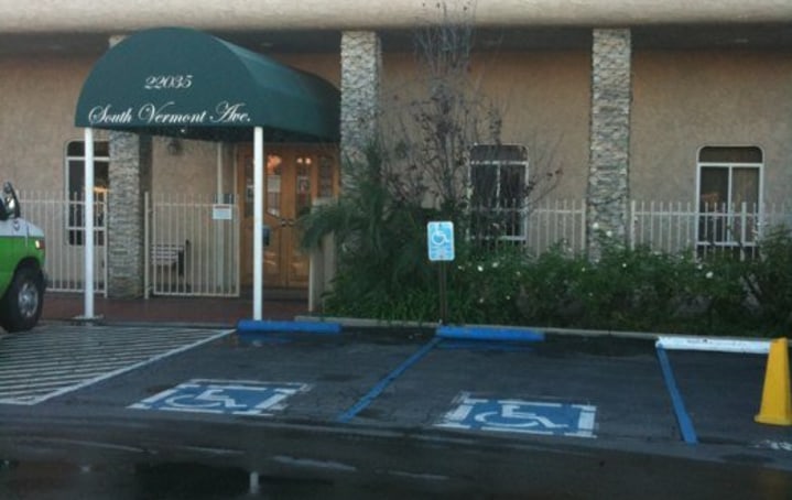 Vermont Healthcare Center | Nursing Home | Torrance Skilled Nursing ...