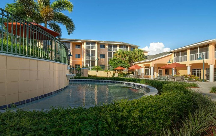 Vi at Lakeside Village | Nursing Home | Lantana Skilled Nursing Facility