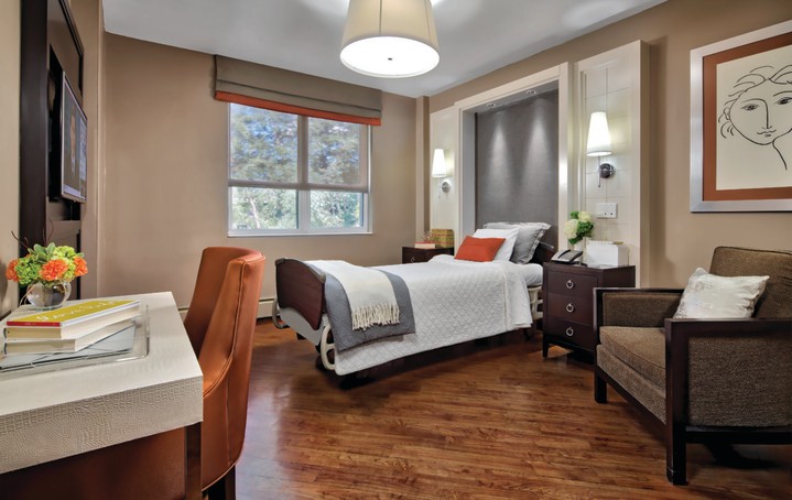 Warren Barr Lincoln Park | Nursing Home | Chicago Skilled Nursing Facility