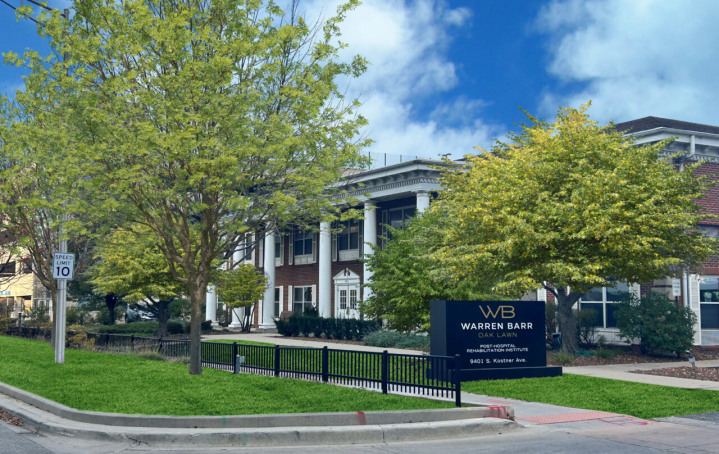 Warren Barr Oak Lawn | Nursing Home | Oak Lawn Skilled Nursing Facility