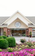 Maple Crest Health Center | Nursing Home | Omaha Skilled Nursing Facility